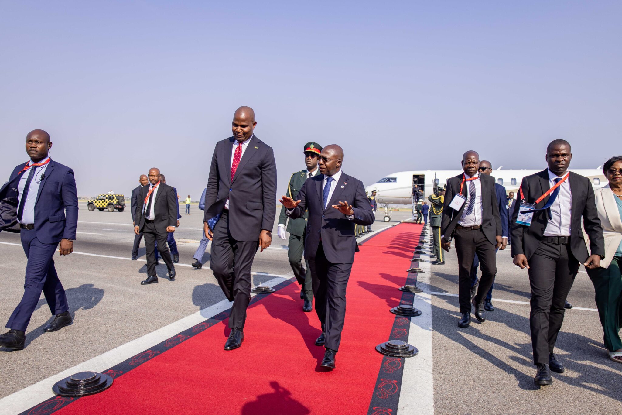 Chefe de Estado de Moçambique em Luanda para Cimeira do Turismo ...